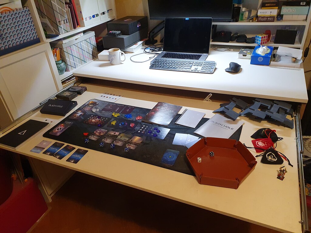 Pimp my desk: Tiroir à jeu de société - Pimp, peinture etc. - cwowd